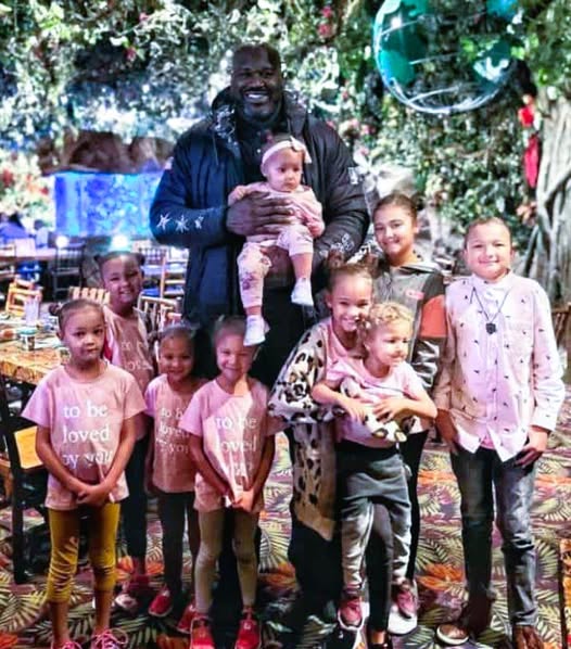 Shaquille O’Neal’s Generosity Shines: Gifts Family of 11 a Car and ...