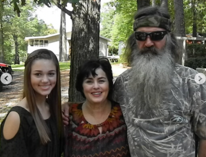 A Love That Withstood Time: Inside Phil and Kay Robertson’s Enduring ...