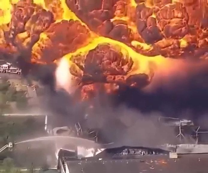 BREAKING NEWS Just hours ago, a tremendous fire broke out in…See mor ...