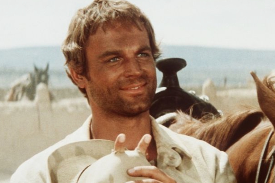 Legendary Actor Stuns Fans with Rare Recent Photo: Can You Recognize ...